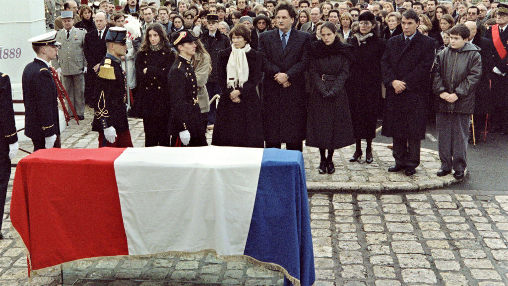 Love letters from Mitterrand to his mistress captivate France