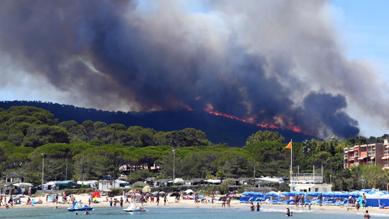 French firefighters contain Riviera wildfires, evacuees return