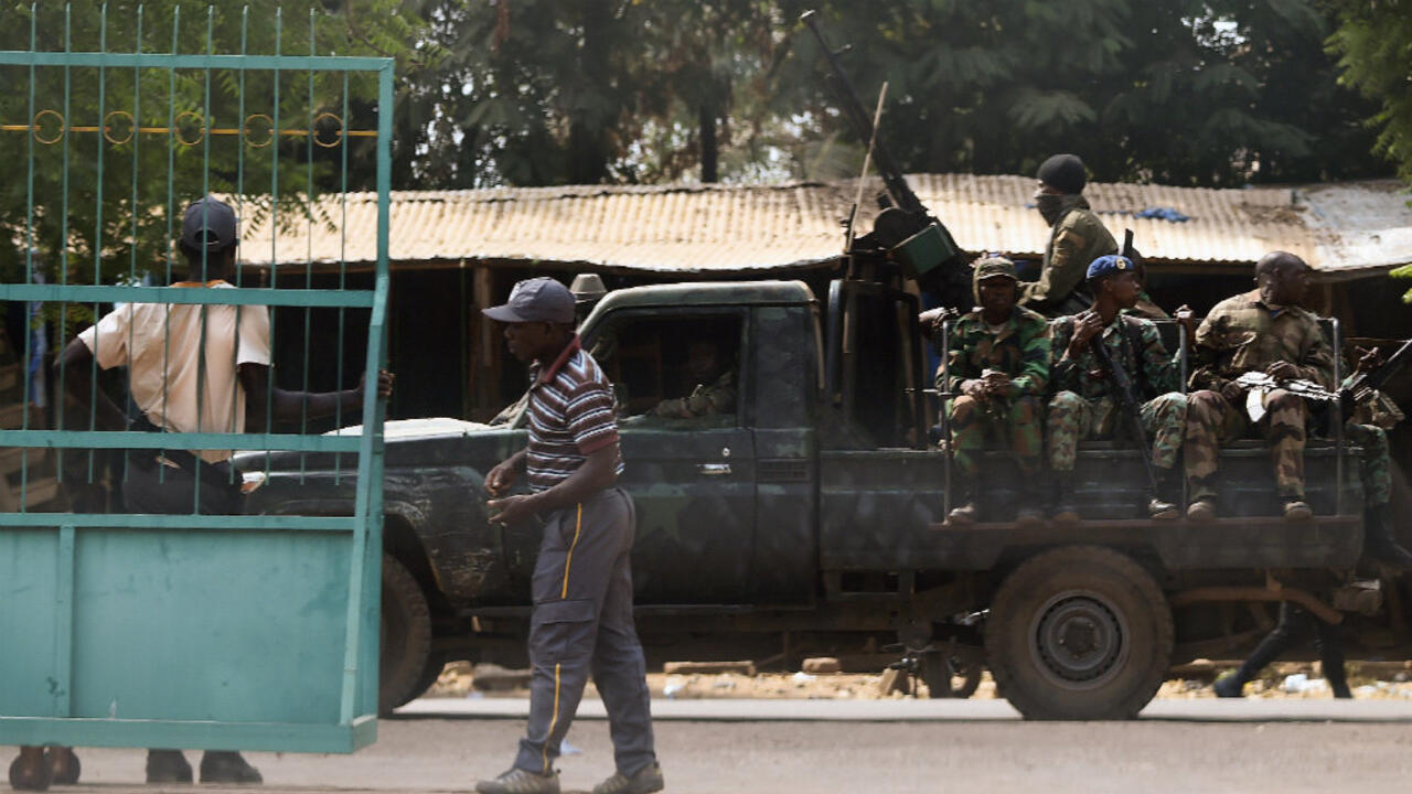 Mutinous soldiers stage protests in several Ivory Coast cities