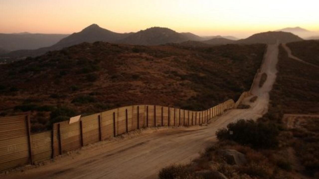 Obama to deploy extra soldiers along Mexico border