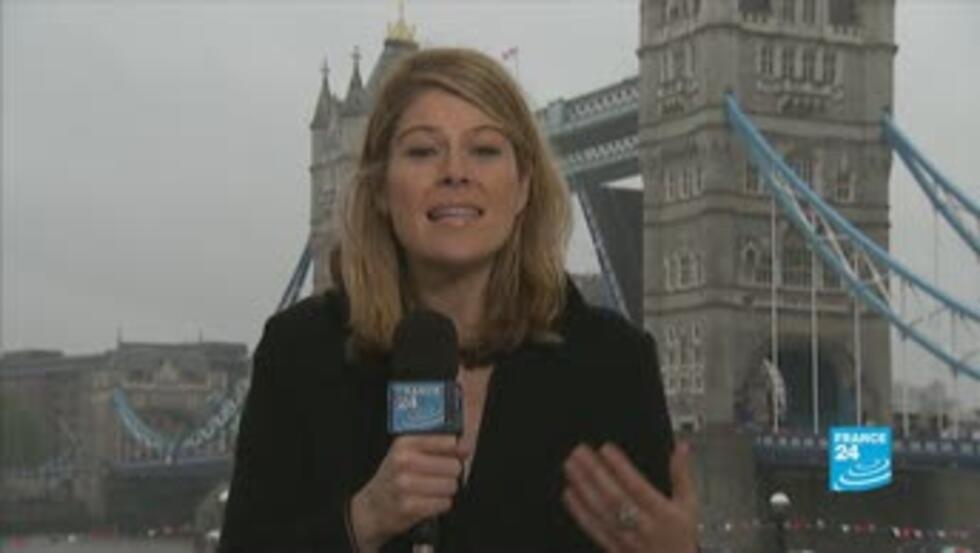 Crowds turn out for Queen’s Diamond Jubilee flotilla