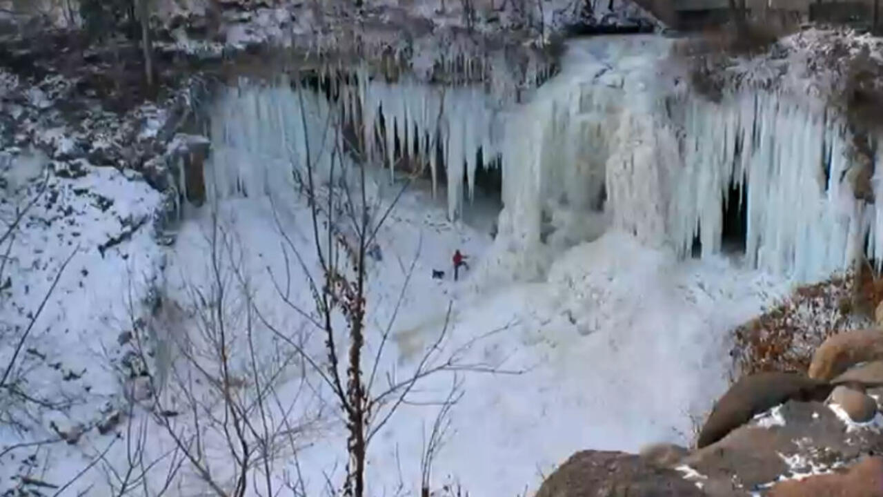 Video: Bitter cold snap grips Canada, northern US - France 24