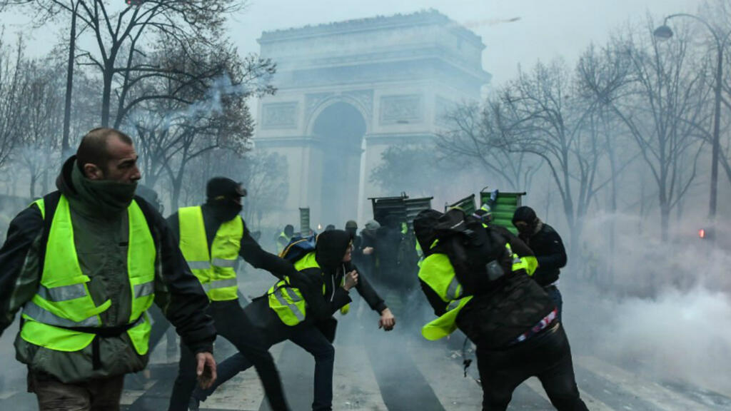 Aux barricades! France’s long history of revolt - France 24