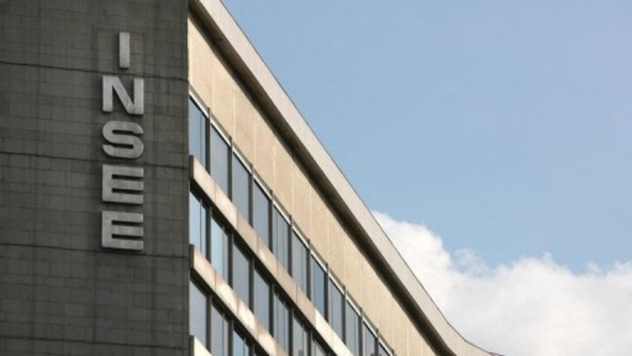 France to enter recession, official statistics say