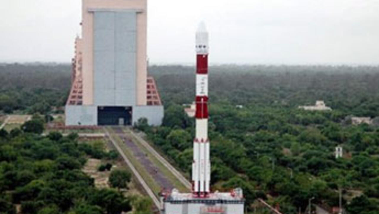 India counts down to its first lunar mission - France 24