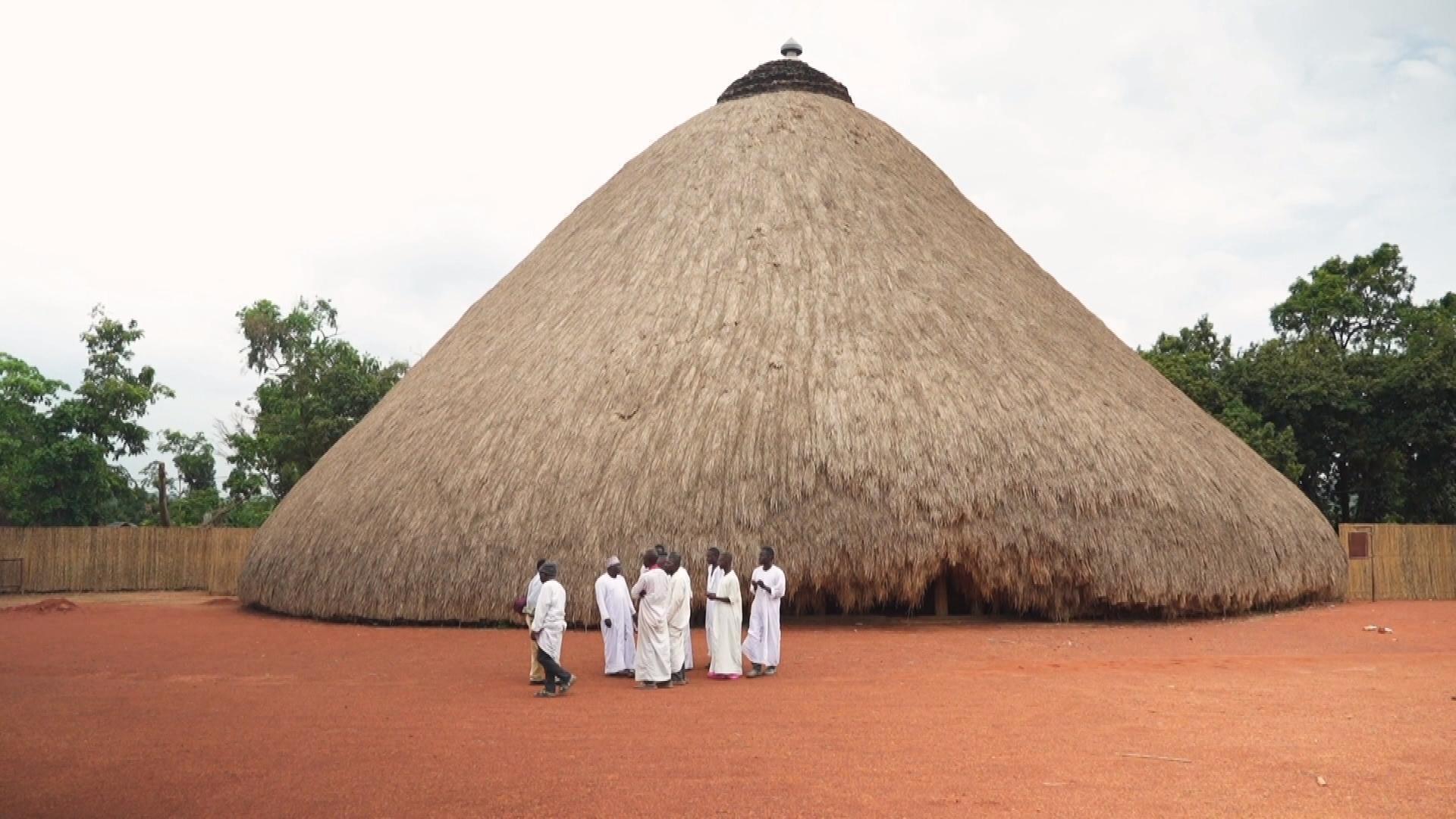 Uganda's traditional kingdom of Buganda, a state within a state - Focus