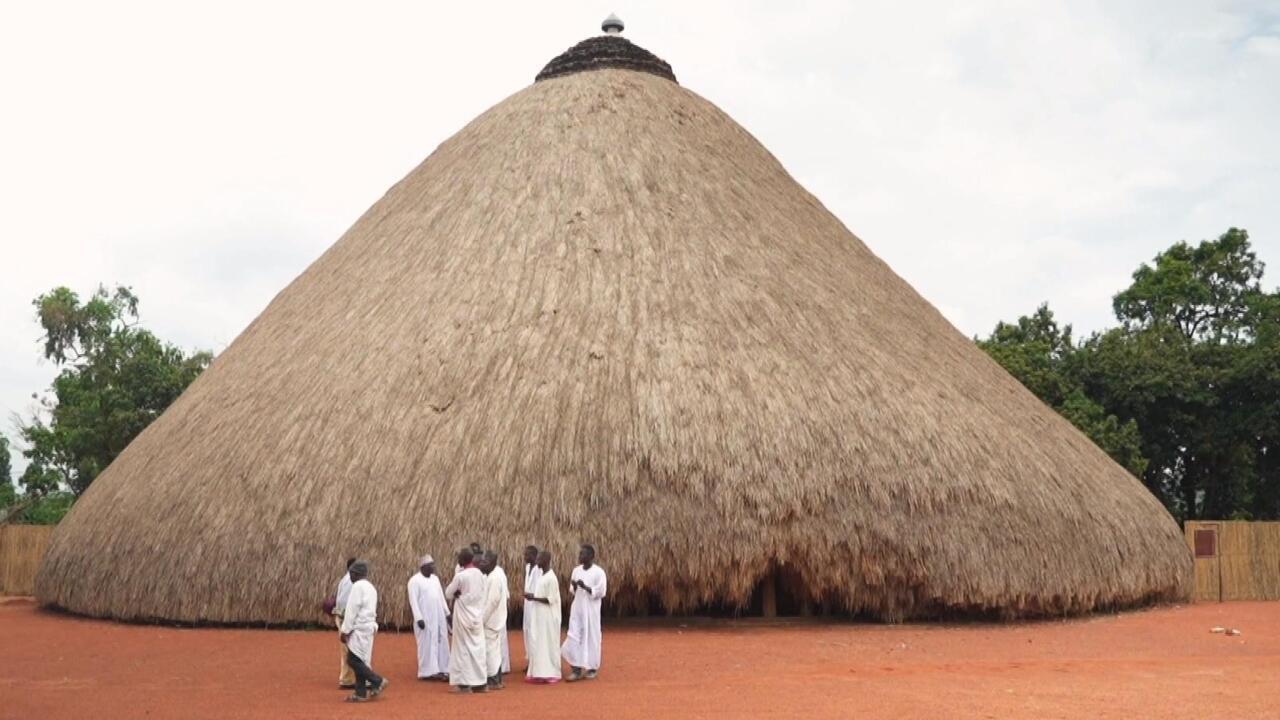 Uganda's traditional kingdom of Buganda, a state within a state - Focus