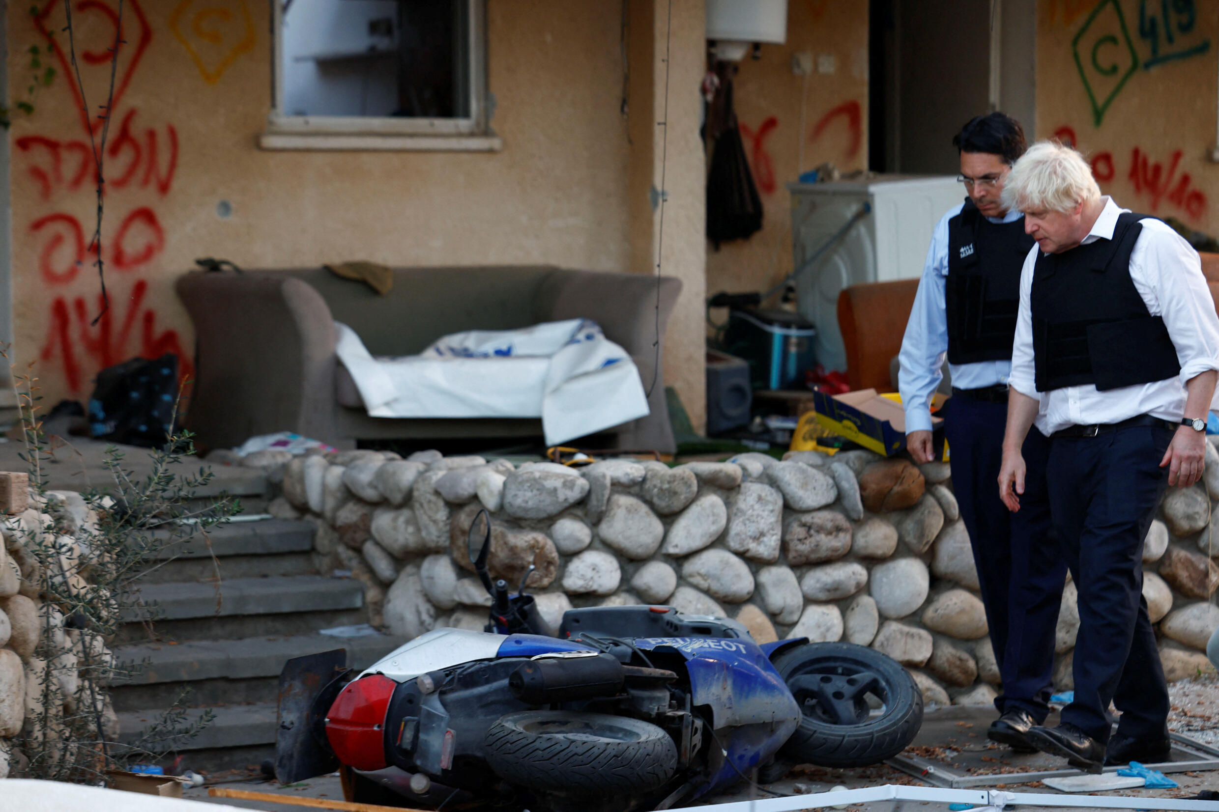 El Ejército israelí anuncia "ataques significativos" y haber cortado la ...