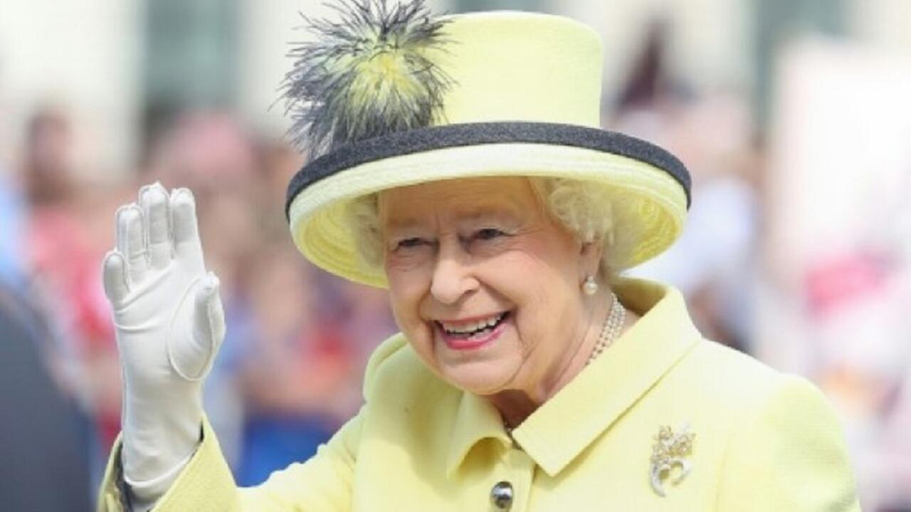 Queen Elizabeth II becomes Britain's longest-reigning monarch