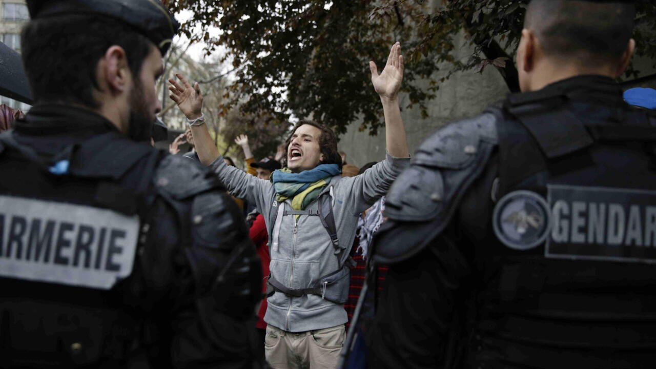 'Up All Night' protesters clash with police in Paris