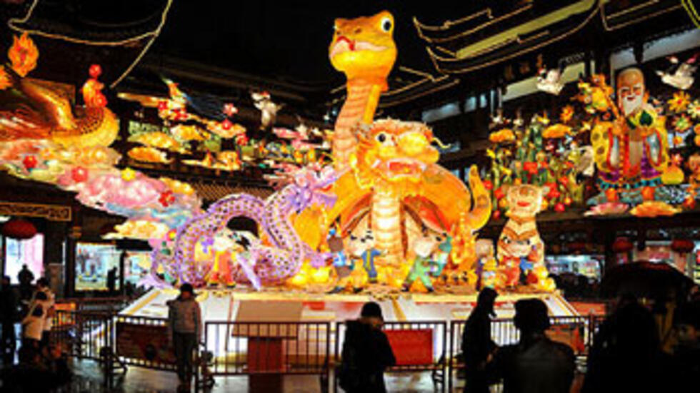 Millions ring in Chinese New Year, welcome Year of the Snake