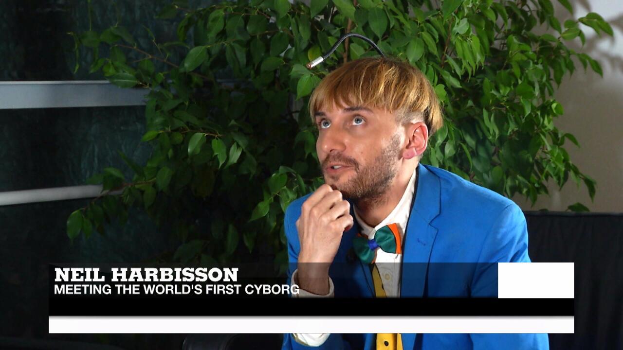 Hearing colours with Neil Harbisson - Tech 24