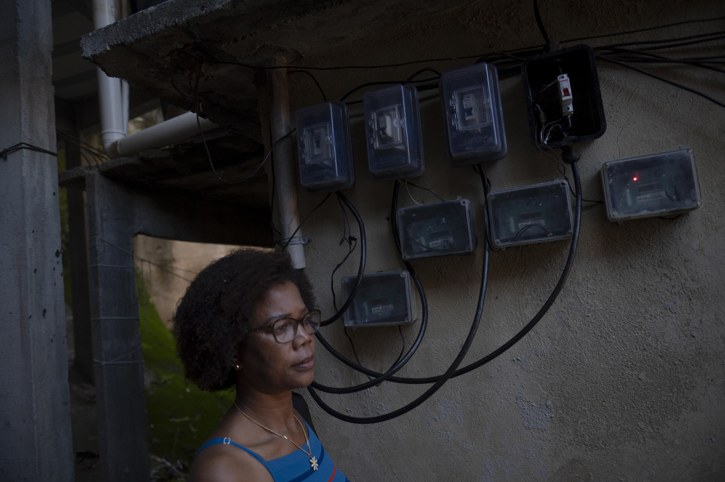 Solar energy projects lower bills in Rio de Janeiro favelas