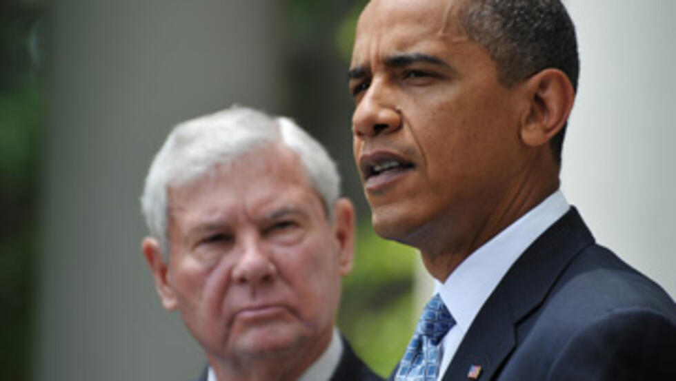 US launches criminal probe into BP oil spill