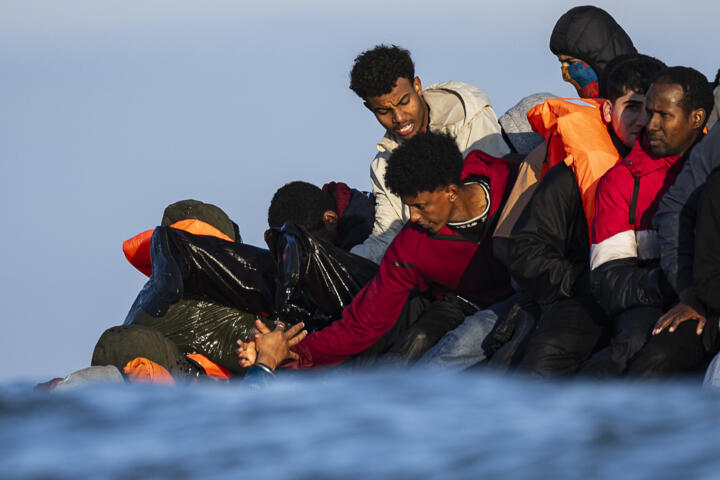 Two women die trying to cross Channel from France