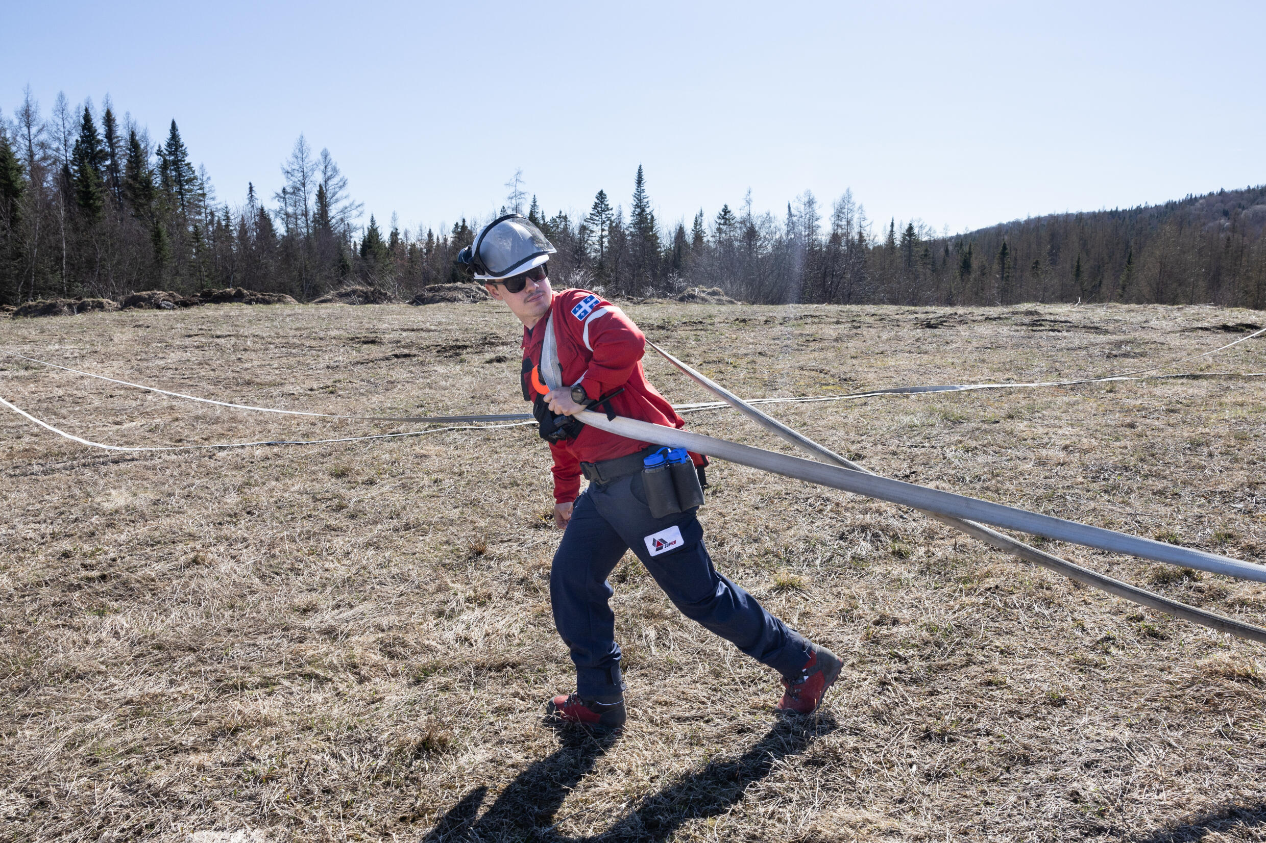 New Canadian firefighters train for brutal fire season