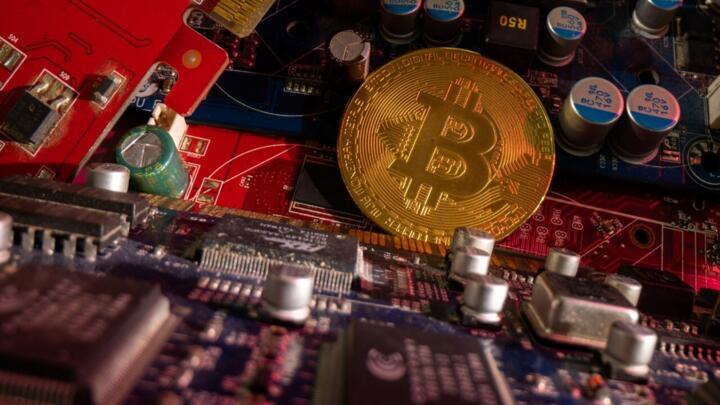 Bitcoin toca su nivel más alto en un año en medio de tensiones ...