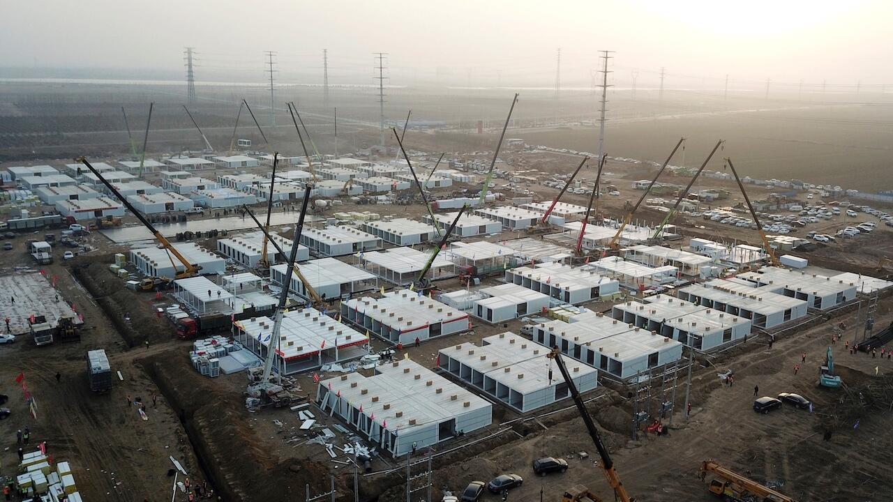 China rushes to build quarantine center in new Covid-19 hotspot Hebei