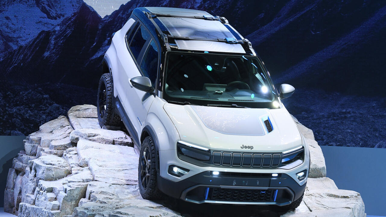 Stellantis anuncia la producción de 12 modelos de autos eléctricos en ...