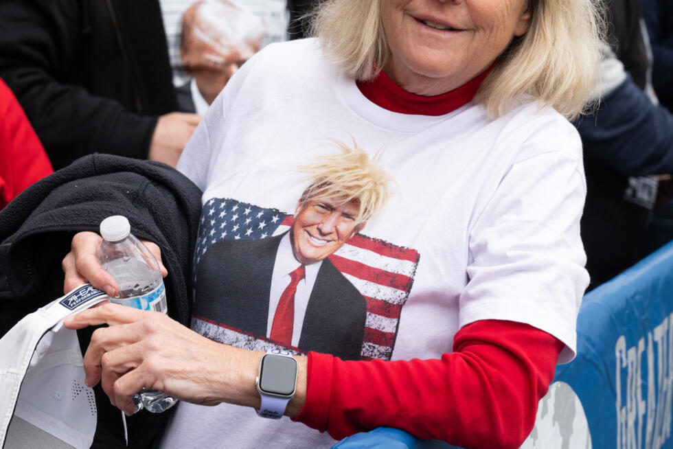 After 100 days in office, Trump voters still back US president