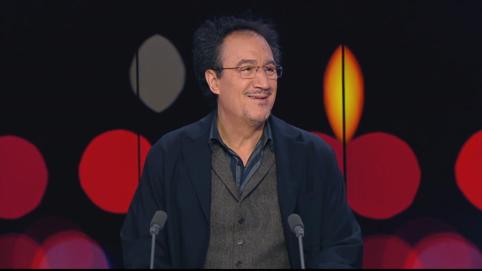 Fellag : 60 ans d’histoire de l’Algérie revisités avec humour et ...