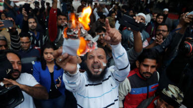 Police storm campuses, crack down on protests against Indian ...