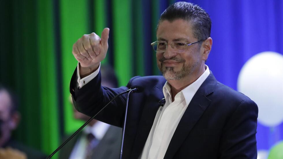 El economista Rodrigo Chaves será el próximo presidente de Costa Rica ...