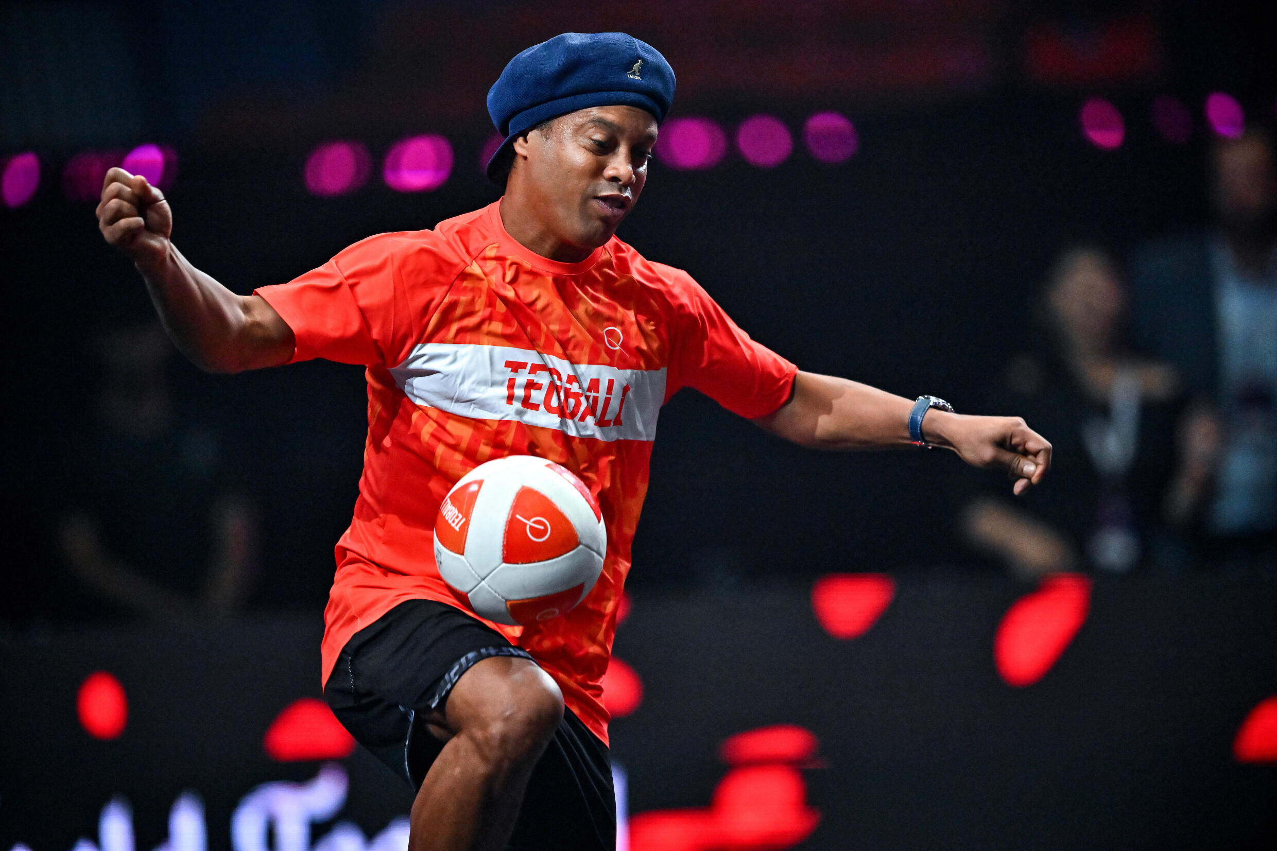 Los Mundiales de teqball; Ronaldinho, negocios y un récord en Tailandia