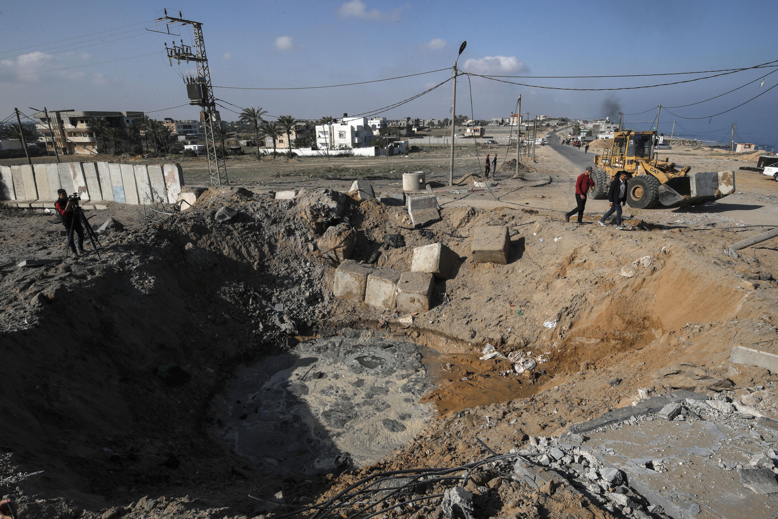 Truce ends Gaza cross-border fire sparked by prisoner death