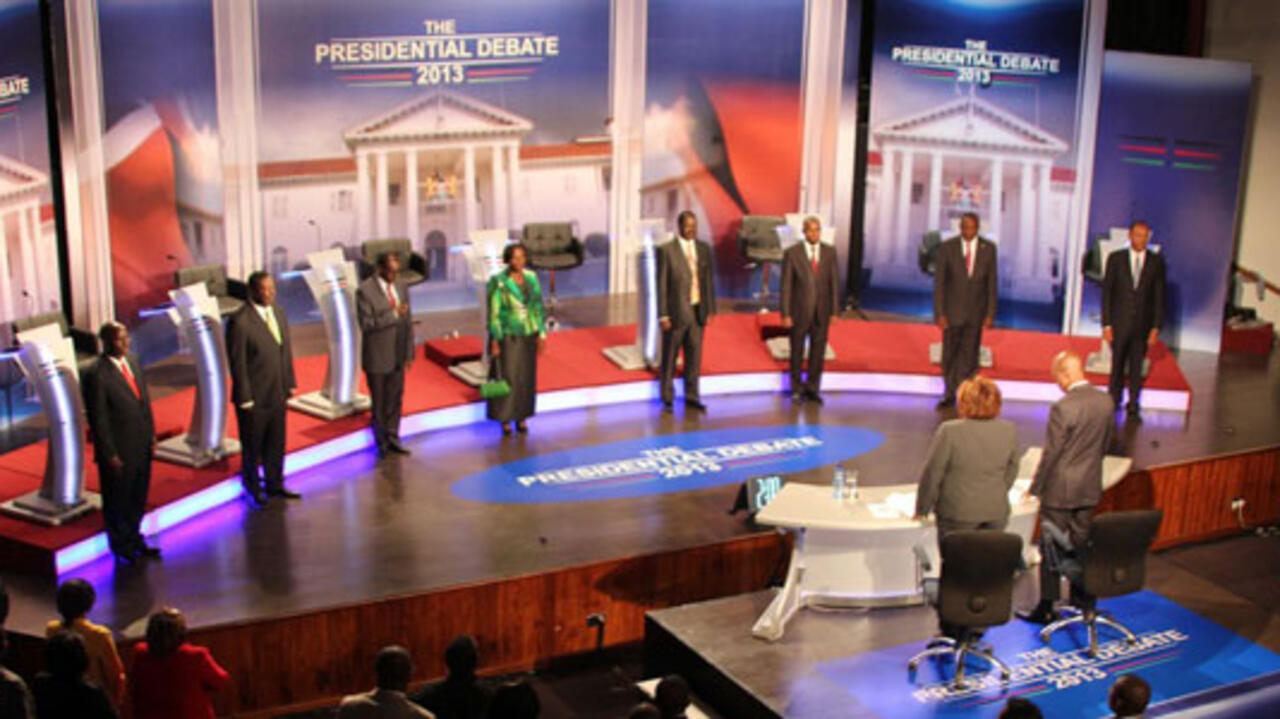 Presidential hopefuls clash in final Kenyan debate
