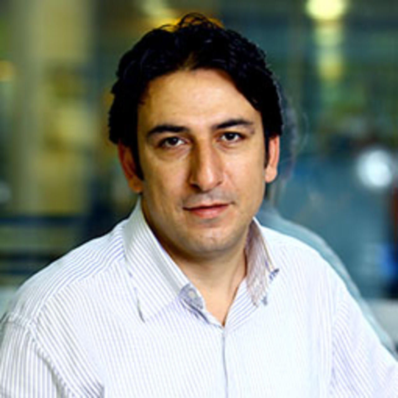 البحث عن النصف الآخر - مراسلون