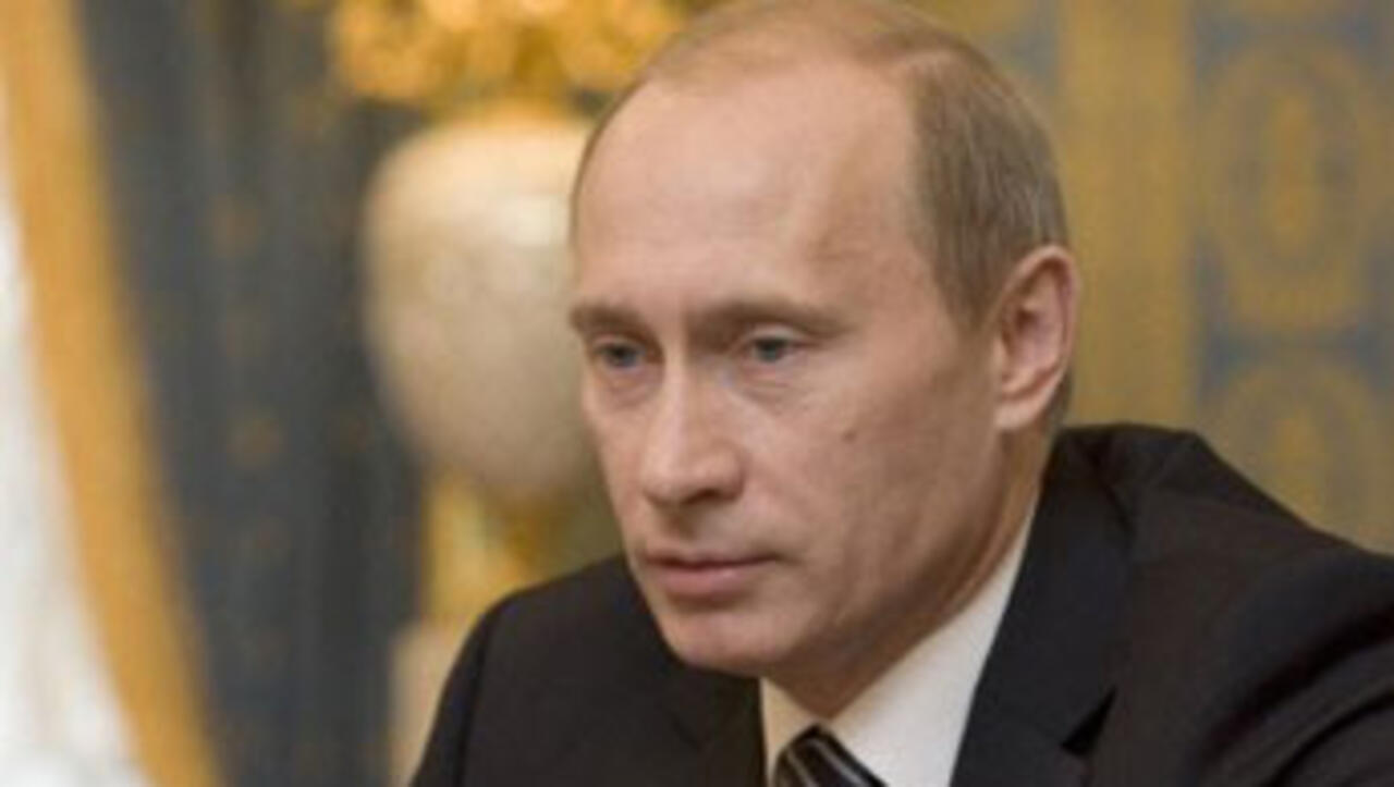 PM Putin keeps key ministers in new Russia cabinet - France 24