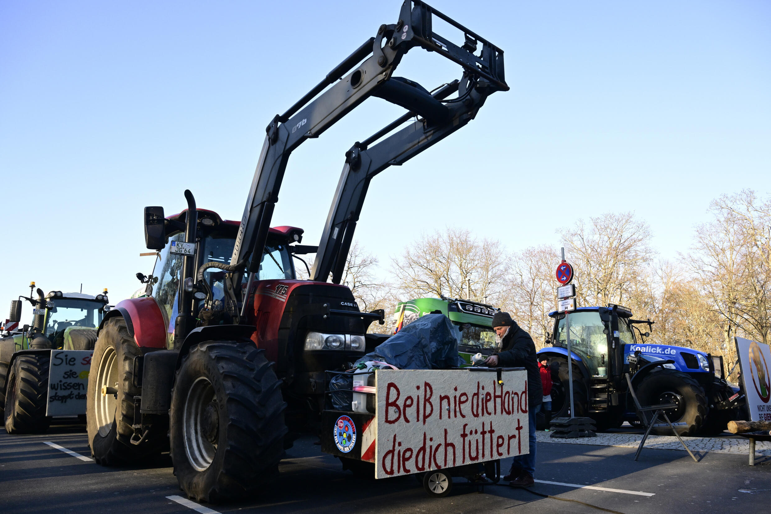 Angry farmers stage Germany-wide tractor blockades