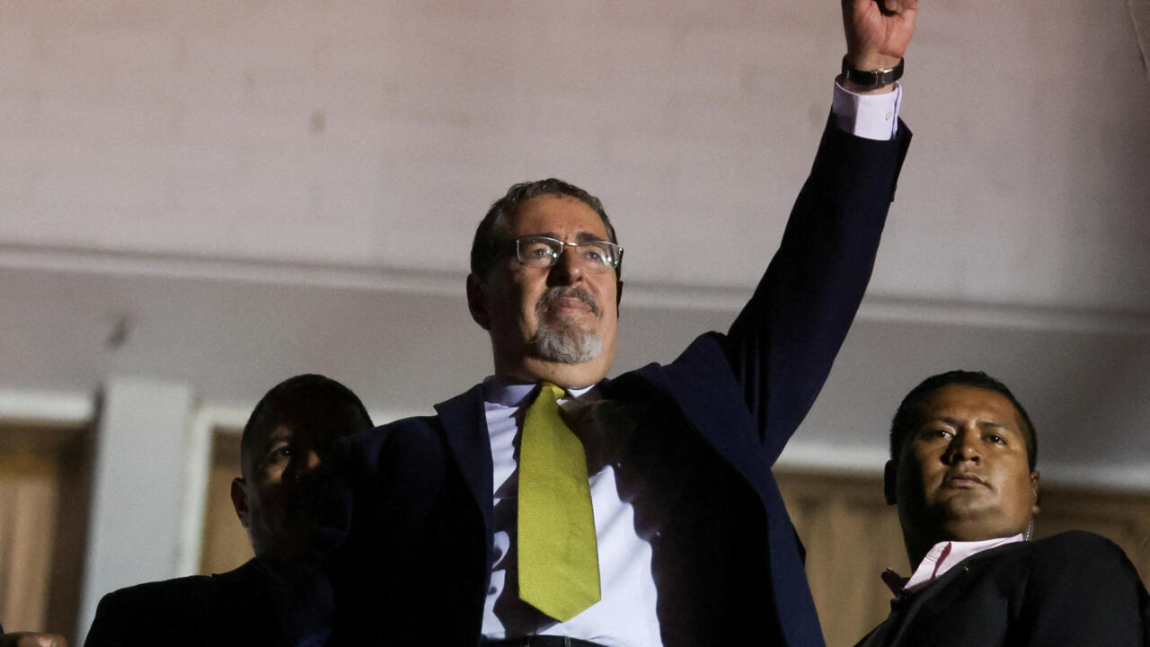 “Esta victoria es del pueblo”: Bernardo Arévalo gana las elecciones ...