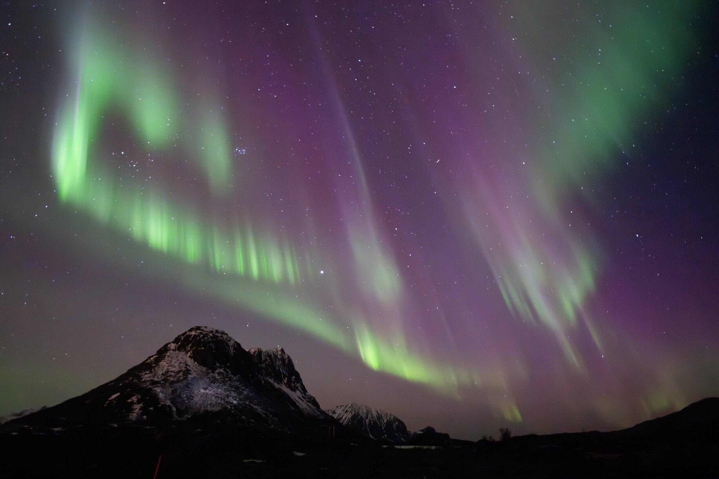 'Extreme' solar storm hits Earth, bringing spectacular auroras