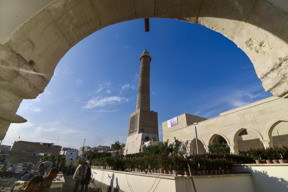 Iraq's famed 'hunchback' of Mosul rises from ruins of IS group destruction
