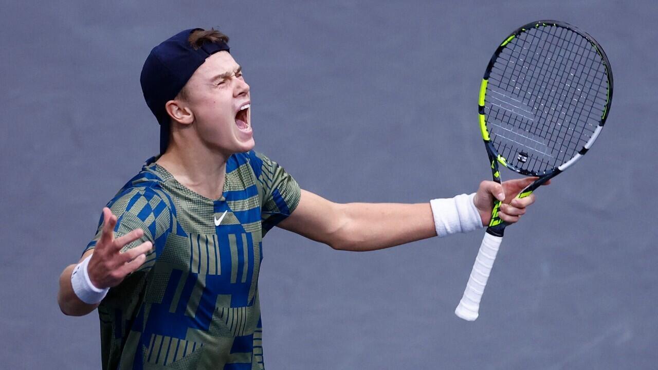 Holger Rune sorprende a Novak Djokovic en París y conquista su primer Masters 1.000