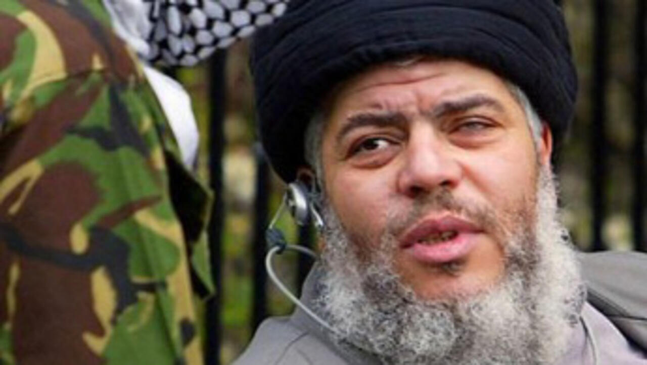 Radical cleric Hamza wins appeal to retain British passport