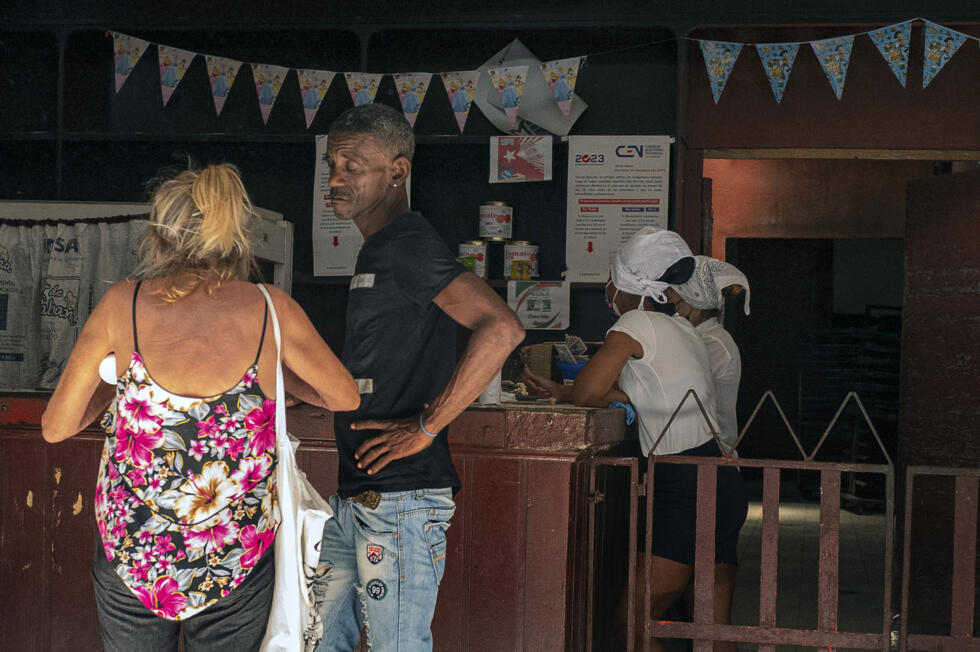 Soaring inflation wallops Cubans already battling shortages