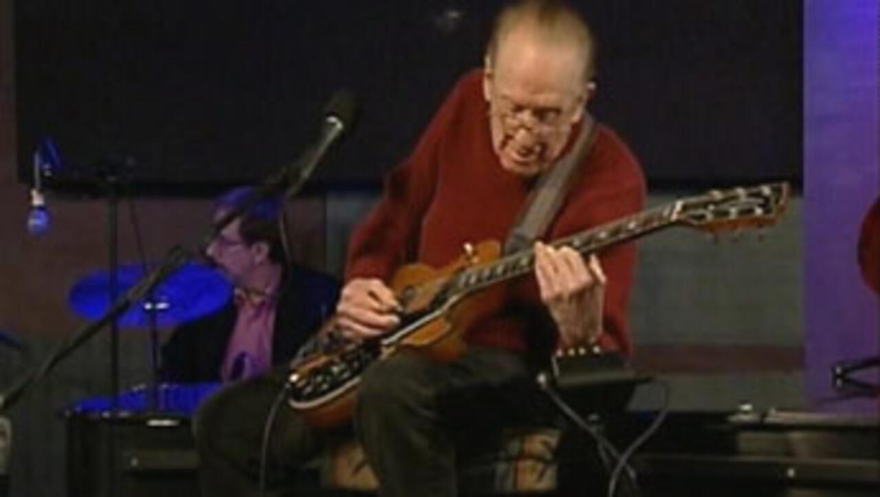 Le guitariste de légende Les Paul meurt à l'âge de 94 ans - France 24