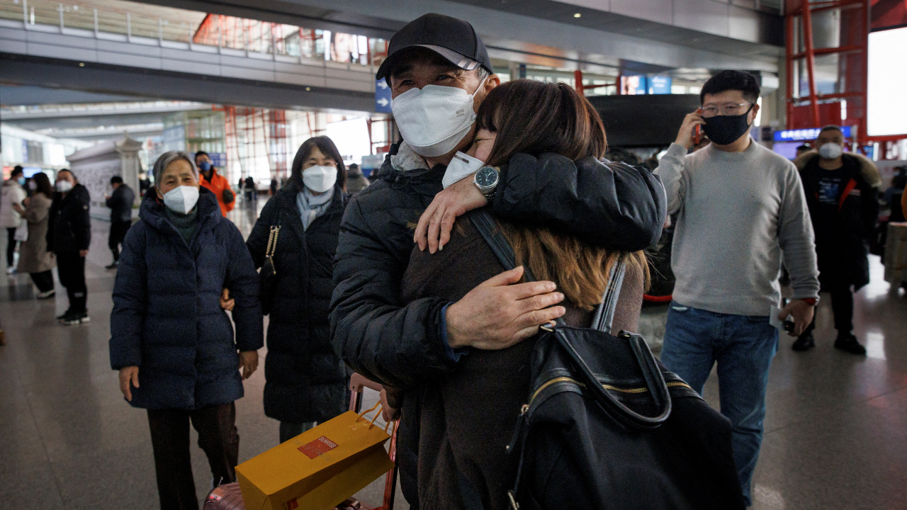 China reabre sus fronteras y pone fin a tres años de aislamiento