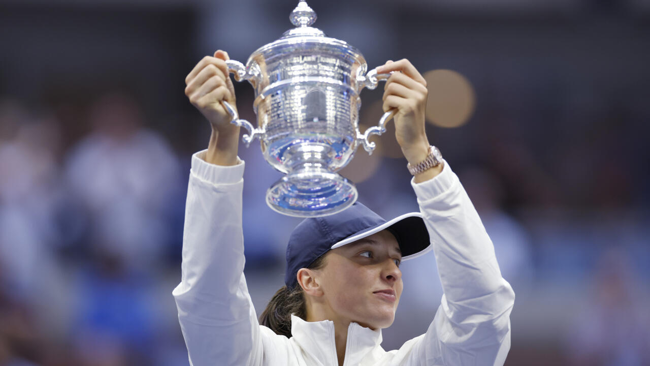 Swiatek cements rapid rise to top with US Open crown