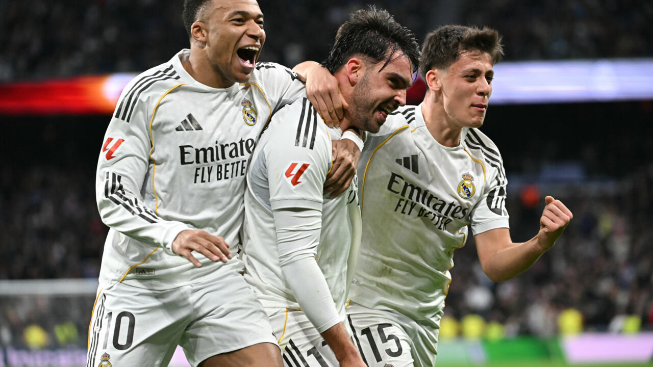 Real Madrid overcome Bernabeu boos to record Arbeloa's first win