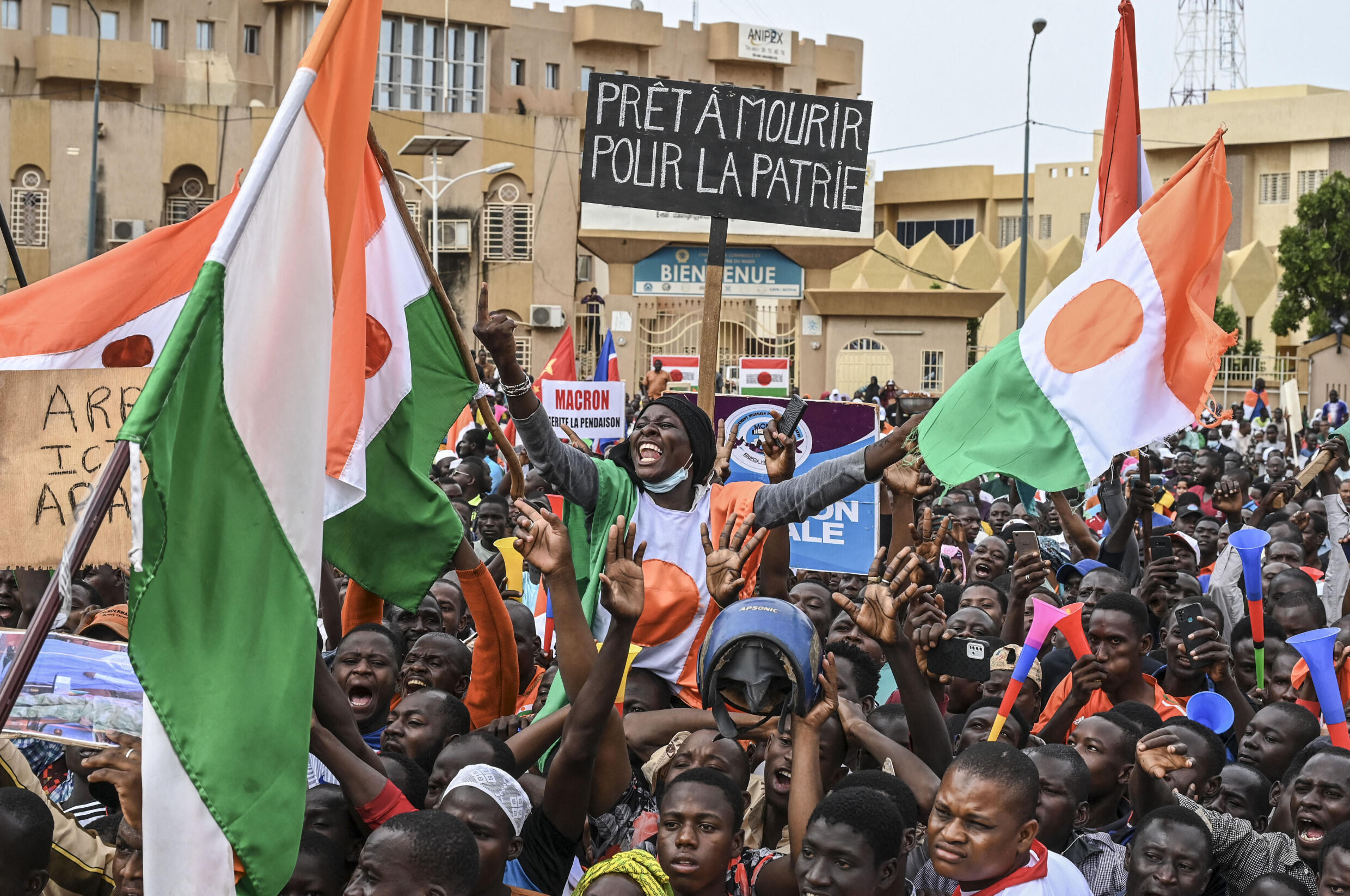 Niger demonstrators stage pro-coup rally after junta warns against ...