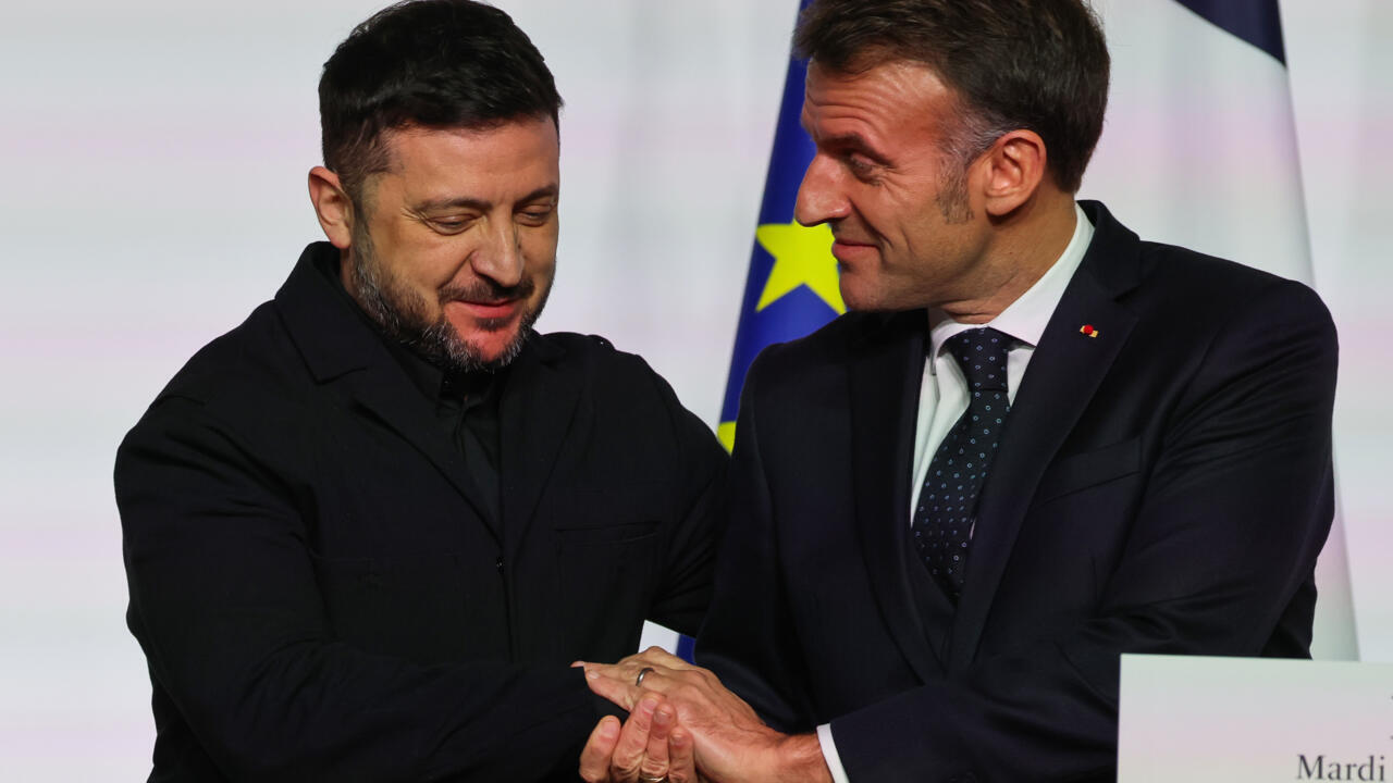 Emmanuel Macron présente aux chefs de parti la future force en Ukraine ...