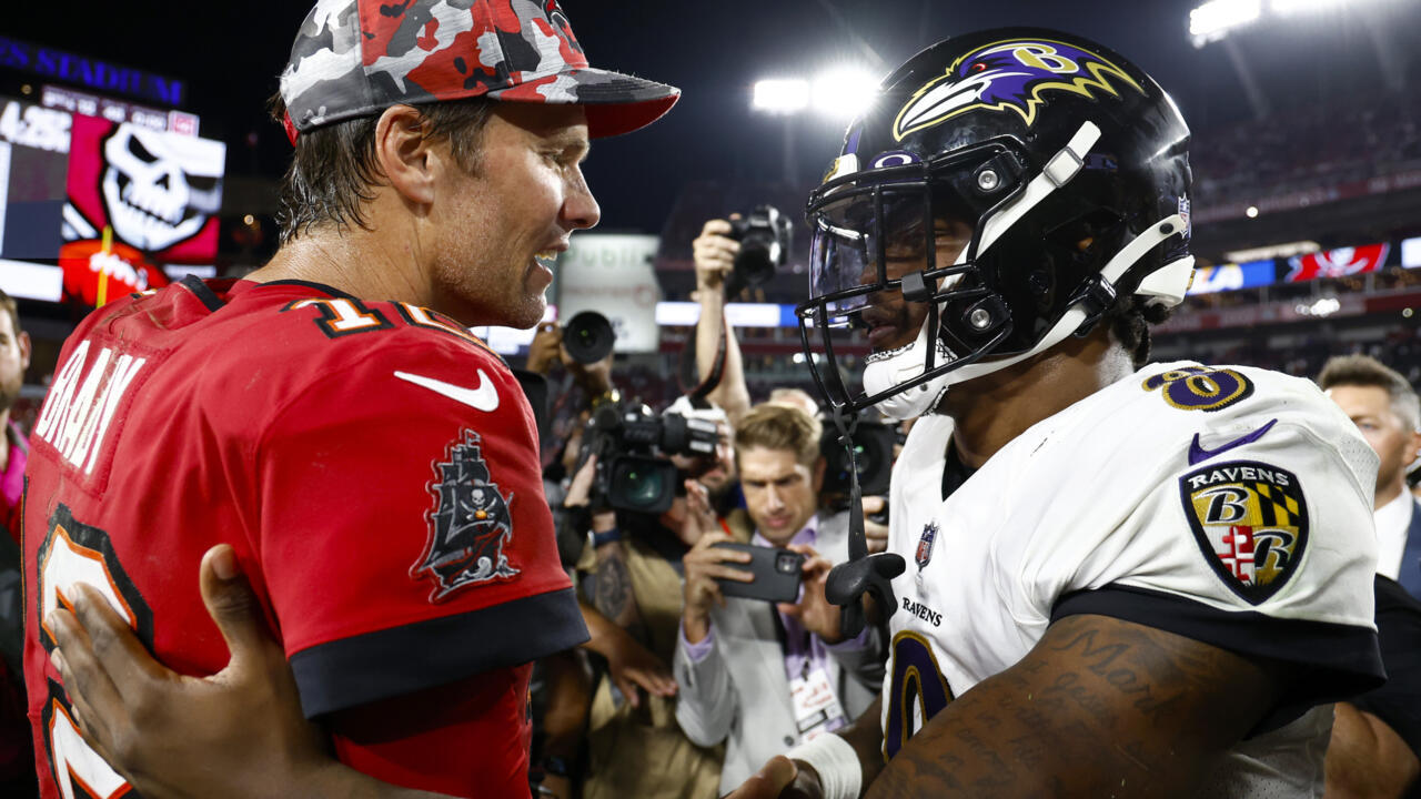 Ravens rally to hand Brady's Bucs third straight NFL defeat