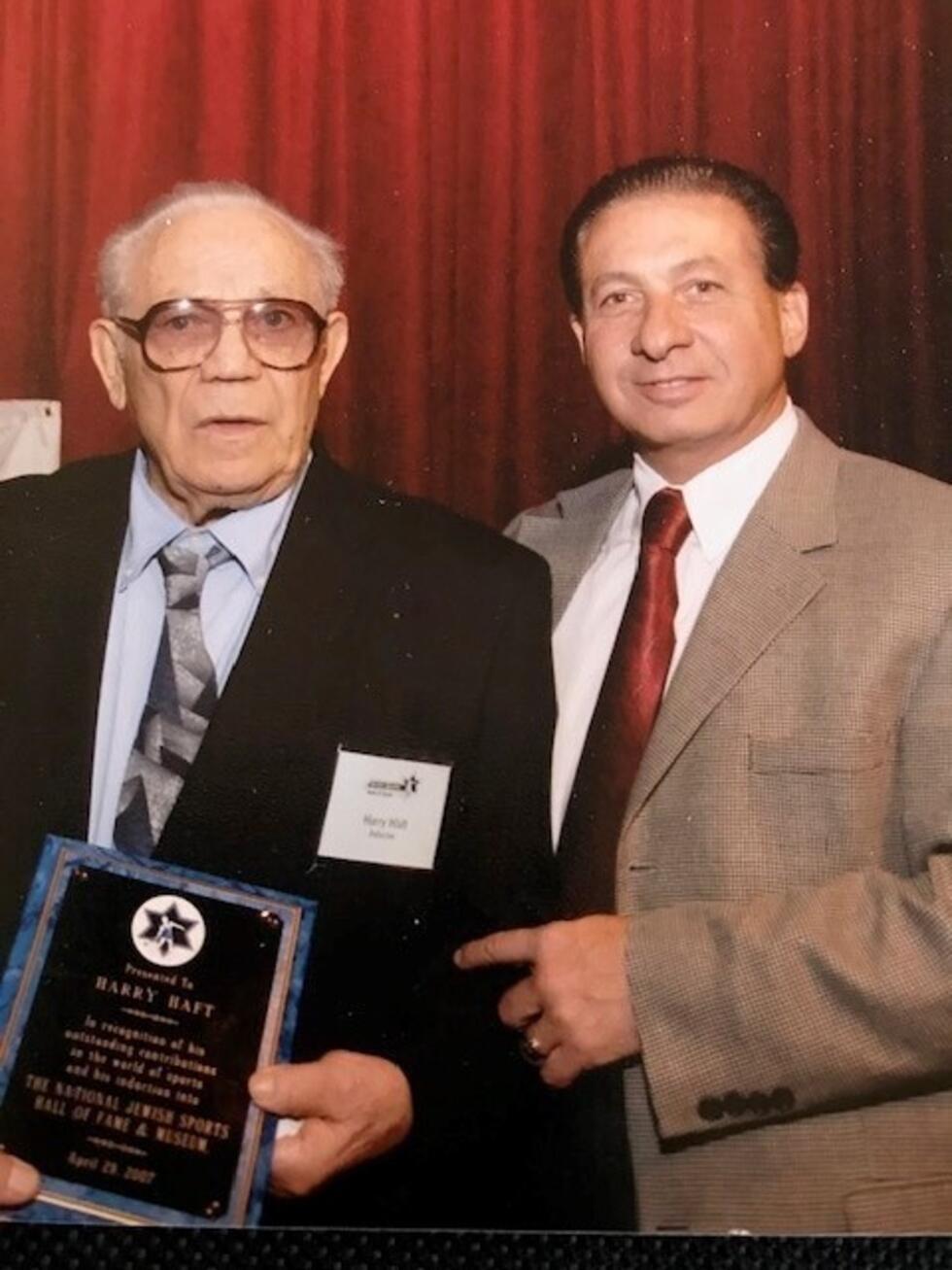 Harry Haft, le rescapé d'Auschwitz qui boxait pour survivre