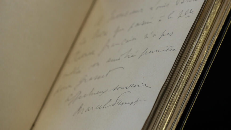 Thousands of letters penned by French writer Proust to go online