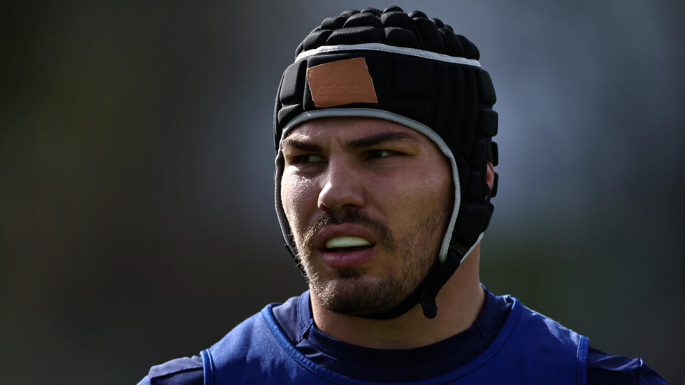 French eyes on Dupont as Galthie faces back-row selection puzzle