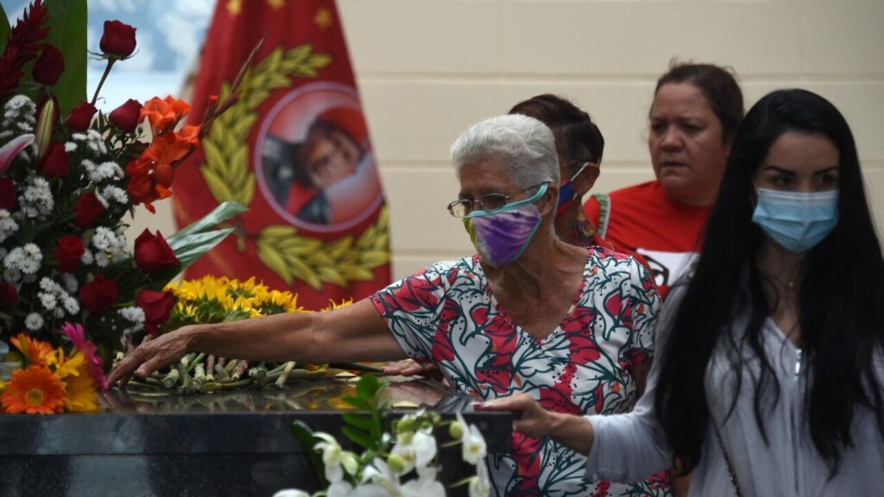 Seguidores de Hugo Chávez conmemoran al exmandatario a diez años de su ...